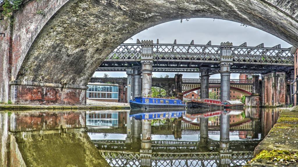 BBC Local Live: Greater Manchester on Friday 19 August 2016 - BBC News