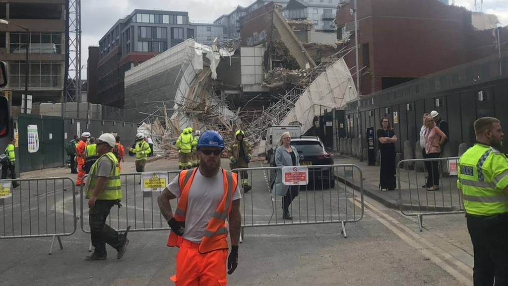 Live updates: People feared trapped in Reading scaffolding collapse ...