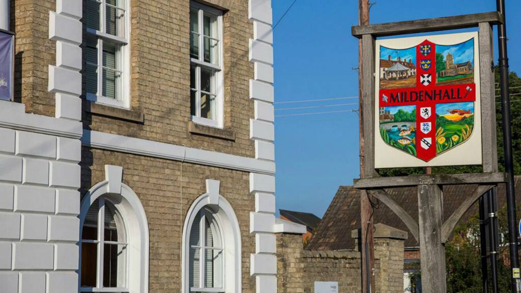 BBC Local Live: Suffolk on Friday, 12 February 2016 - BBC News