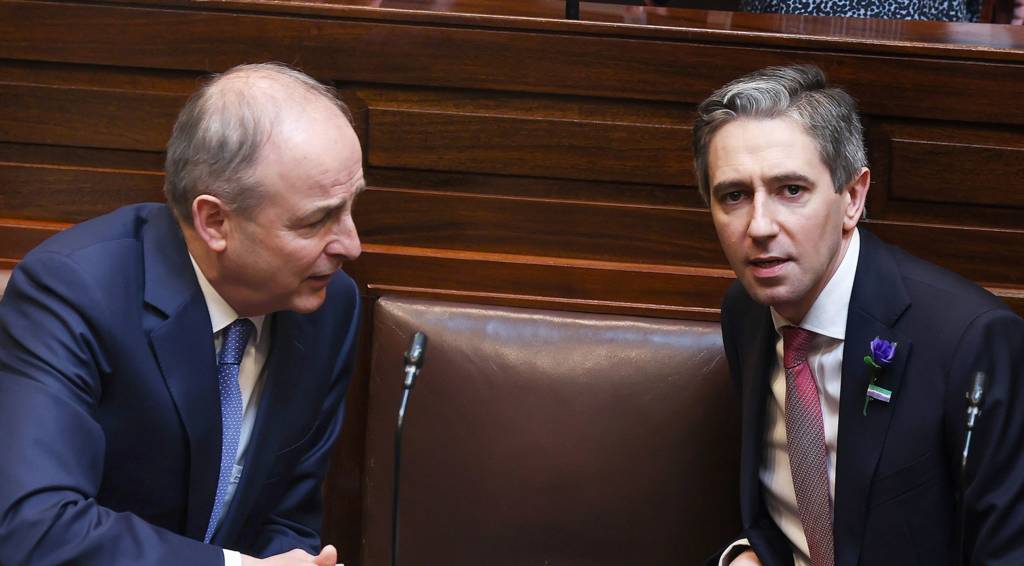 Simon Harris commits to 'honour trust' as taoiseach - BBC News