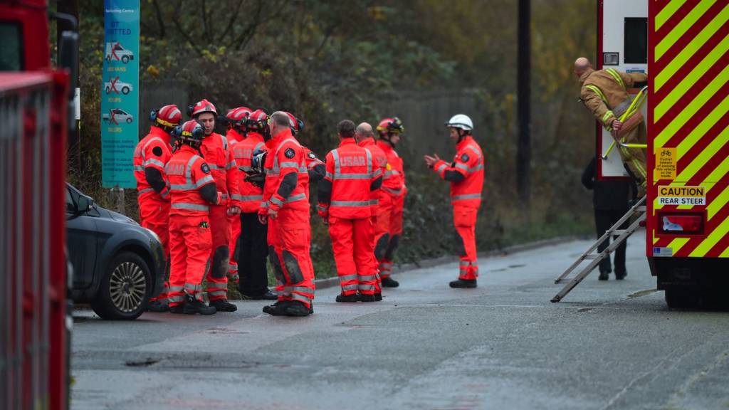 As it happened: Four dead after silo tank blast - BBC News