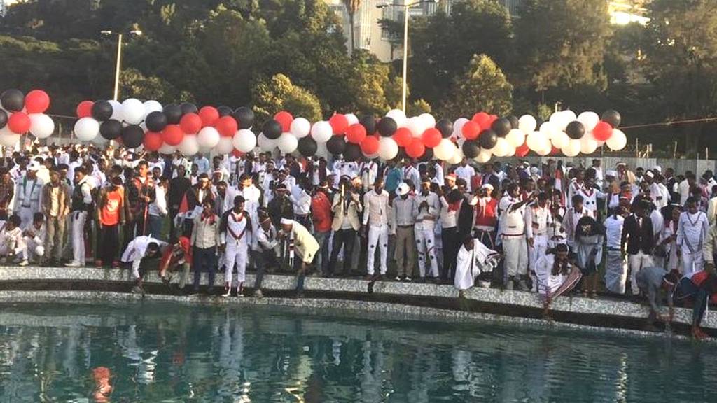 Irreecha 2012: gabaasa kallattii Irreecha Hora Finfinnee - BBC Afaan Oromoo