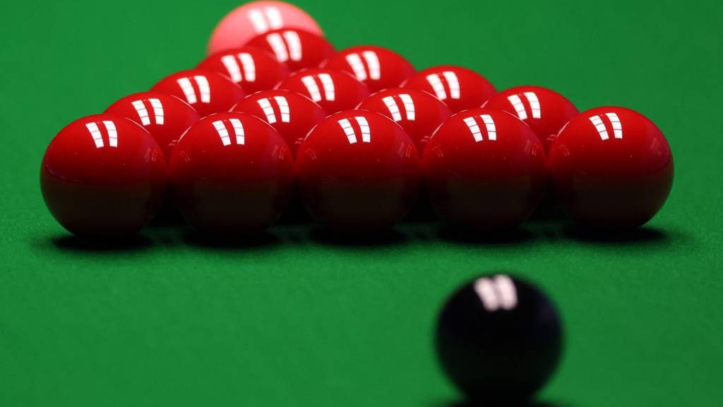 World Seniors Snooker Championship LIVE: Wael Talaat, Maria Catalano ...