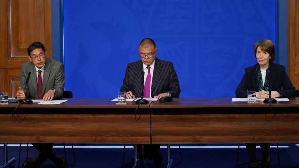 As it happened: I would jab my children, says Prof Jonathan Van-Tam ...