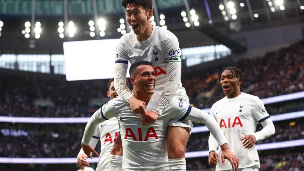 Premier League LIVE: Man Utd vs Liverpool, Sheffield United vs Chelsea ...