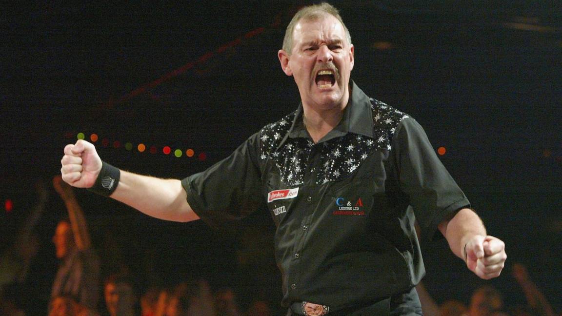 Watch World Seniors Darts Championship LIVE: Bob Anderson, Tony O'Shea ...