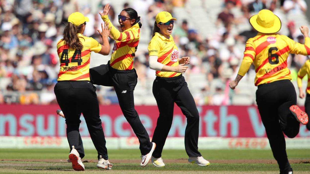 Alana King takes hat-trick as Rockets rout Originals - Live - BBC Sport