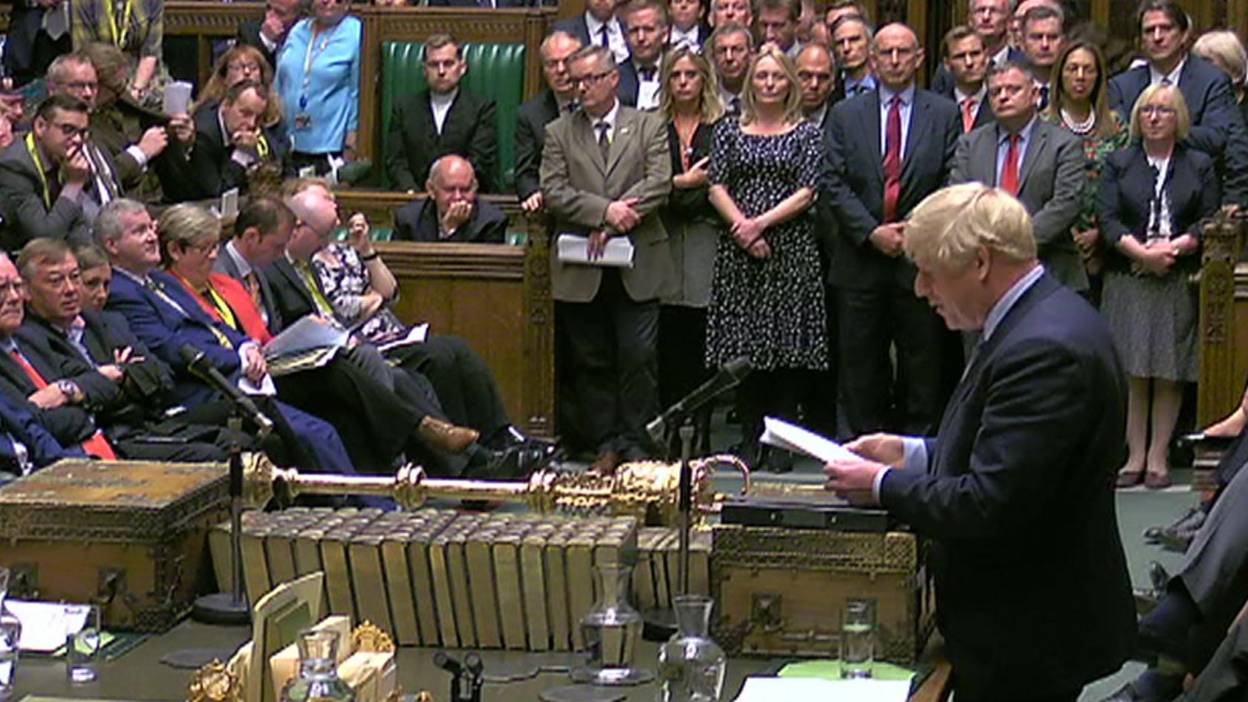 Parliament: Defiant Johnson faces MPs and demands election - BBC News