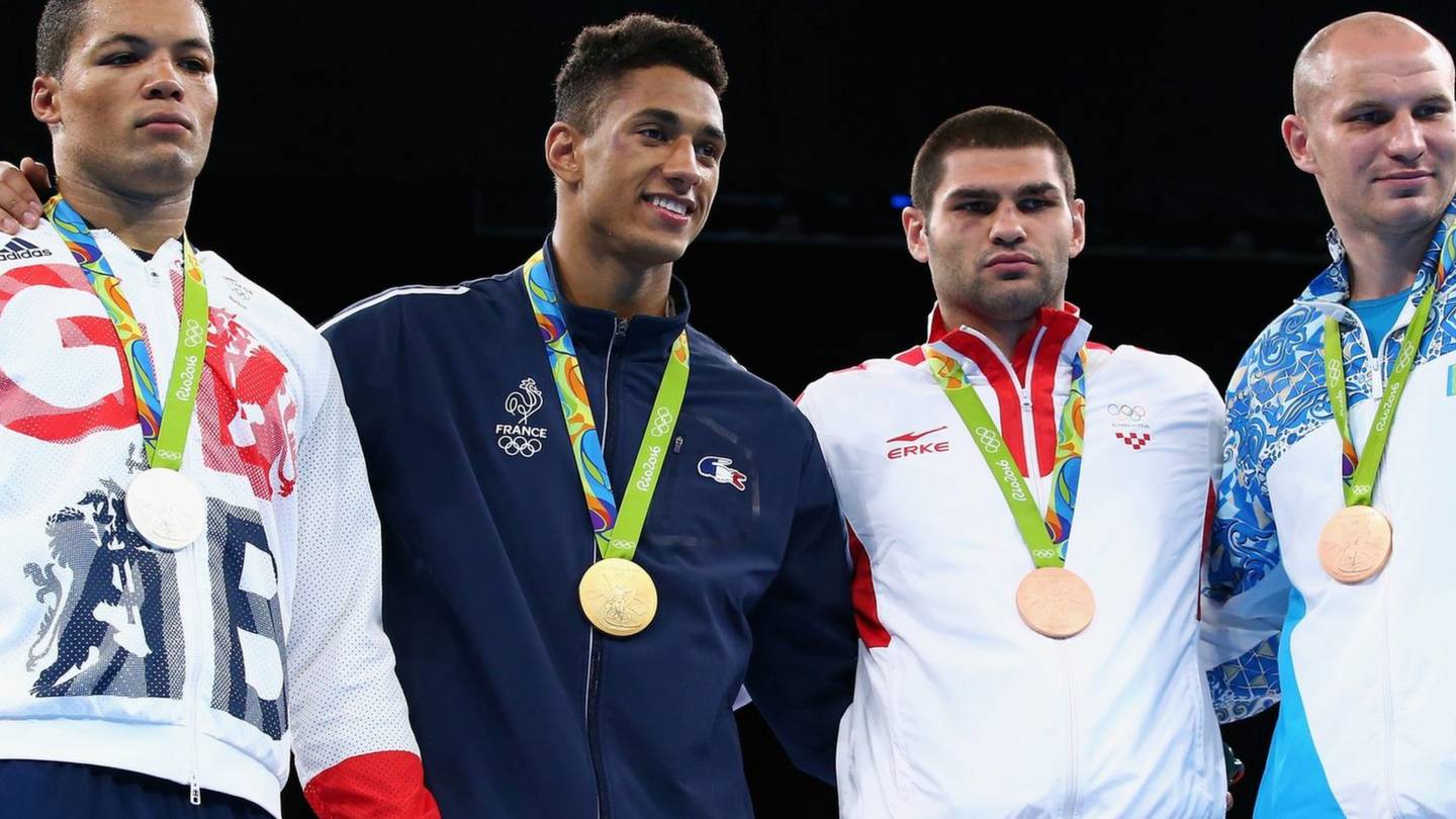 Rio 2016 Olympics: Final day as it happened - Live - BBC Sport