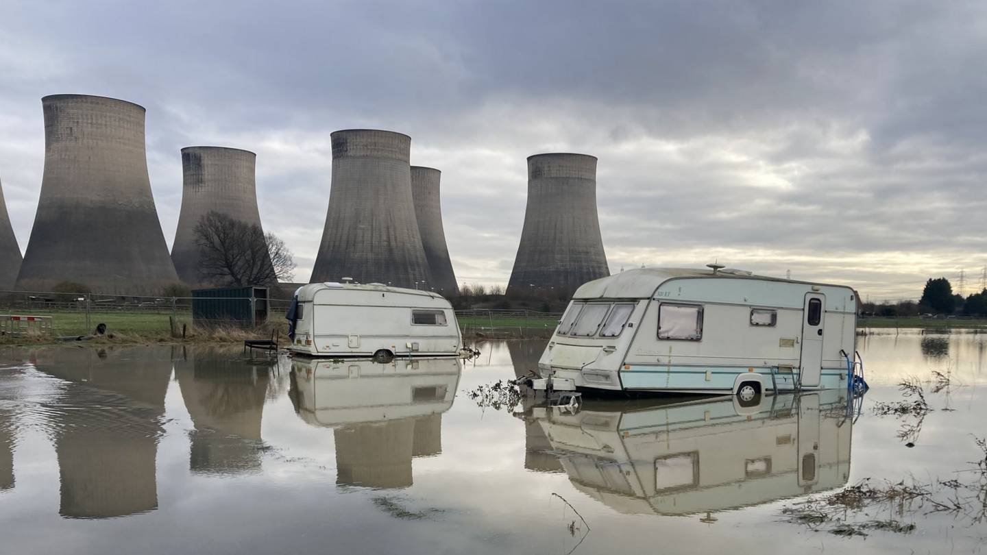 As it happened: Homes evacuated amid major incident - BBC News