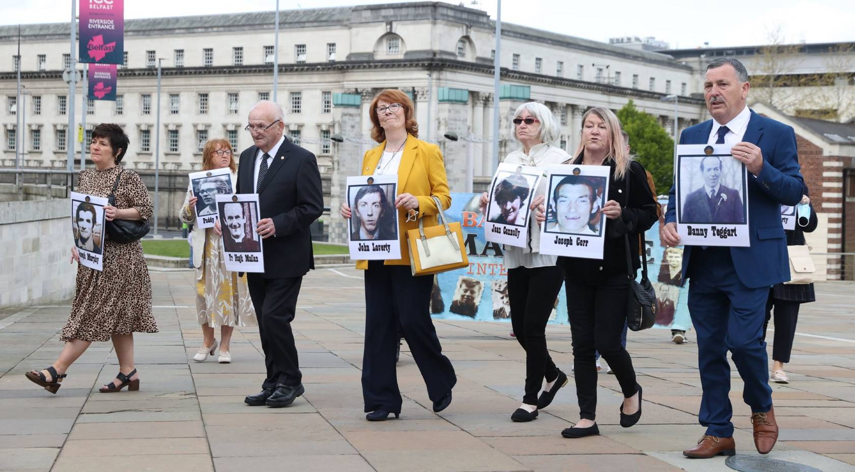 As it happened: Reaction to Ballymurphy Inquest findings - BBC News