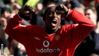 Golden years: The tale of Manchester United's 20 titles - BBC Sport