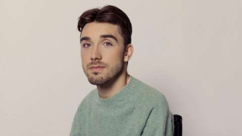 The day UFOs stopped play - BBC News