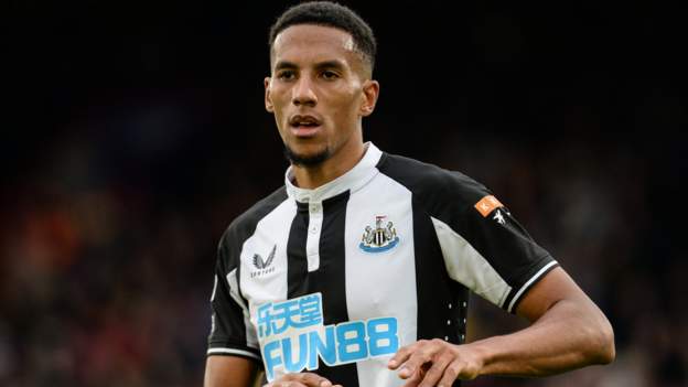 Newcastle United's Isaac Hayden fined for criticising referee after ...