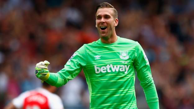 Goalkeeper Adrian signs new two-year West Ham contract - BBC Sport