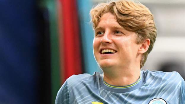 George Byers: Sheffield Wednesday sign Swansea midfielder for ...