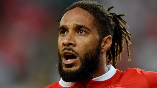 Ashley Williams: Wales defender joins Bristol City on short-term deal ...