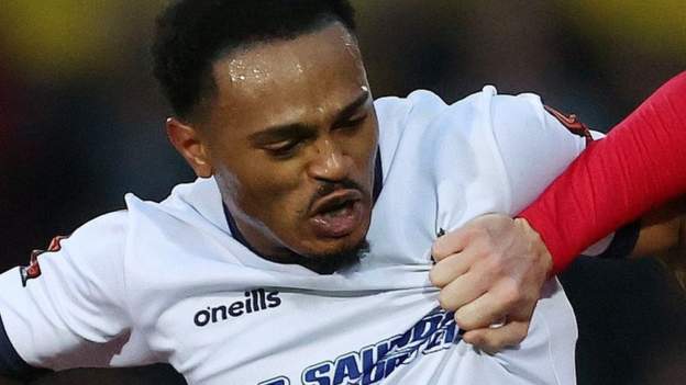 Sutton sign striker Hisham Kasimu and MK Dons forward Matt Dennis - BBC ...