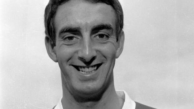 Former Rangers defender Davie Provan dies, aged 75 - BBC Sport