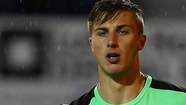 Stuart Moore: Milton Keynes Dons sign former Swindon Town goalkeeper ...
