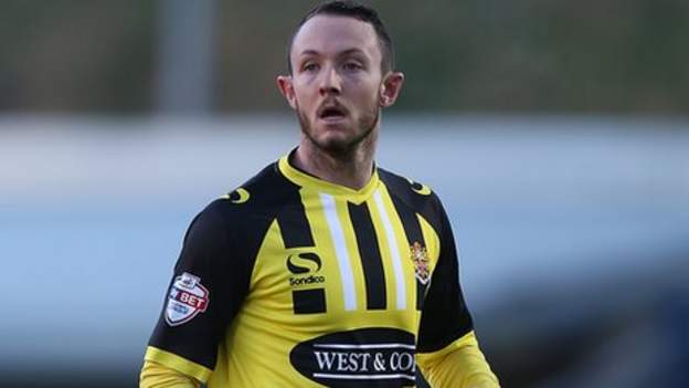 Crawley sign Oldham's Rhys Murphy on loan & Ross Jenkins - BBC Sport
