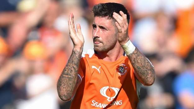 Glen Rea and Alan Sheehan: Luton Town defenders sign new two-year ...