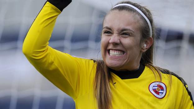 Grace Moloney: Reading FC Women goalkeeper extends contract - BBC Sport