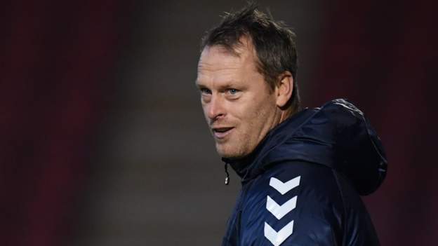 Michael Flynn: Newport boss confident on January squad recruits - BBC Sport
