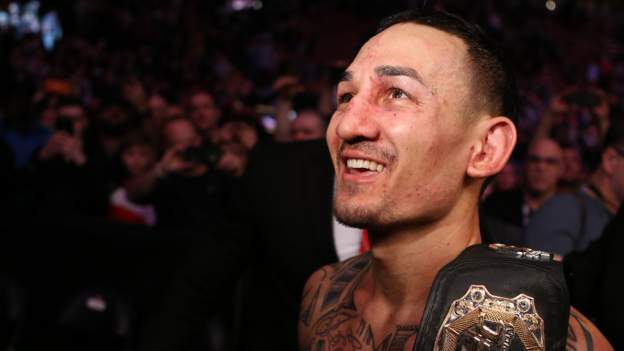UFC 231: Max Holloway stops Brian Ortega in Toronto - BBC Sport