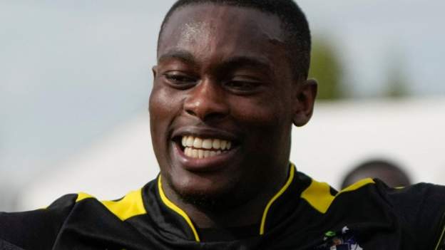 Isaac Olaofe: Stockport County sign Millwall striker for undisclosed ...