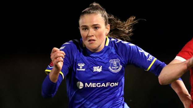 Grace Clinton: Everton's England Under-19 midfielder joins Man Utd ...