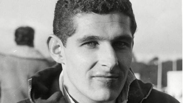 Alan Rees: Sixties rugby and cricket star dies - BBC Sport