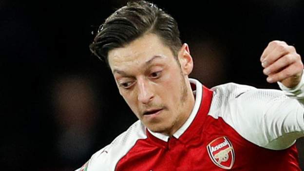 Mesut Ozil: Arsenal midfielder signs new contract until 2021 - BBC Sport