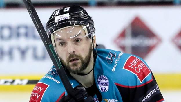 Colin Shields: Retiring Belfast Giants forward named in GB team - BBC Sport