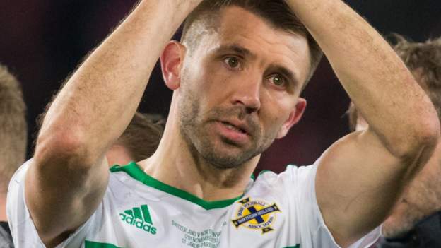 Rangers: Gareth McAuley joins Steven Gerrard's side until end of the ...