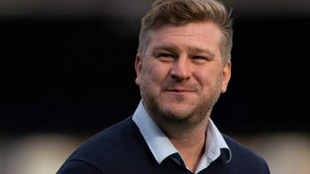 Karl Robinson: Oxford United head coach signs new four-year deal - BBC ...