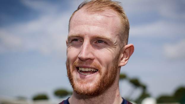 Warrenpoint Town bring in keeper Aaron McCarey from Ross County - BBC Sport