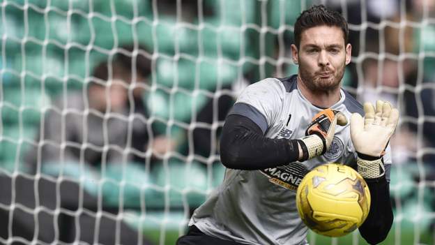 Craig Gordon: Celtic goalkeeper commits to club until 2020 - BBC Sport