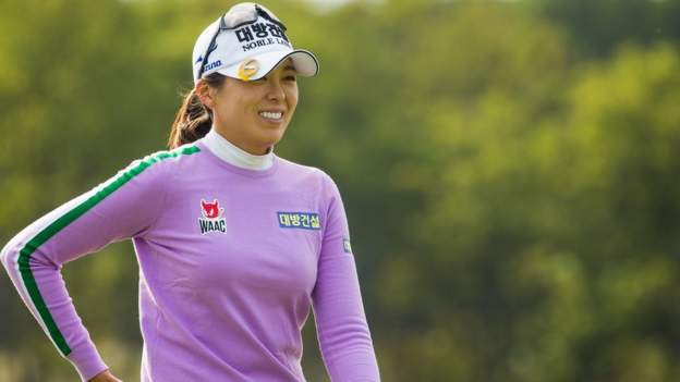 Ladies Scottish Open: Mi Jung Hur leads by two on 14 under - BBC Sport