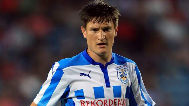 Joe Lolley: Huddersfield Town winger joins Scunthorpe United - BBC Sport