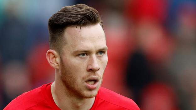 Gethin Jones: Fleetwood Town sign defender from Everton on 'long-term ...