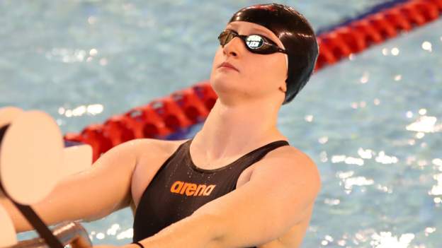 Danielle Hill: Larne swimmer breaks Irish freestyle and backstroke records - BBC Sport