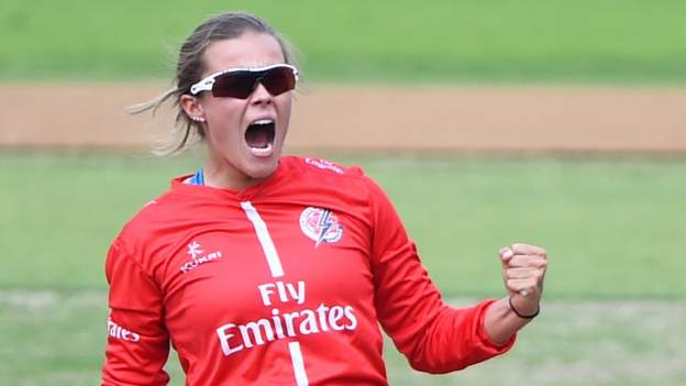 England bring in spinner Alex Hartley for India T20s - BBC Sport