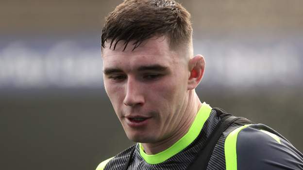 Seb Davies: Wales lock signs new long-term Cardiff deal - BBC Sport