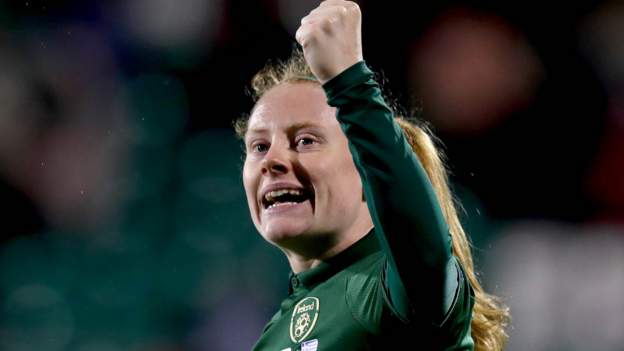 Amber Barrett: FC Koln striker airs concerns over Frauen-Bundesliga ...