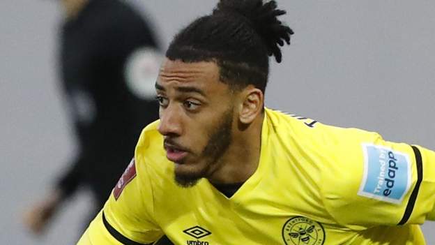 Dominic Thompson: Ipswich Town agree loan deal for Brentford defender ...