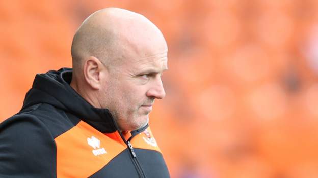 Gary Brabin: Ex-player rejoins New Saints as sporting director - BBC Sport