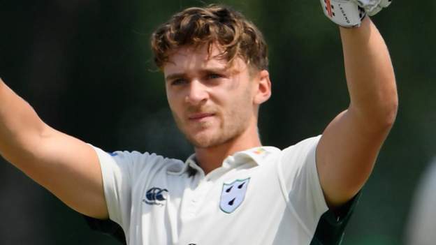 Worcestershire v Kent: Joe Clarke century earns Pears first-innings ...