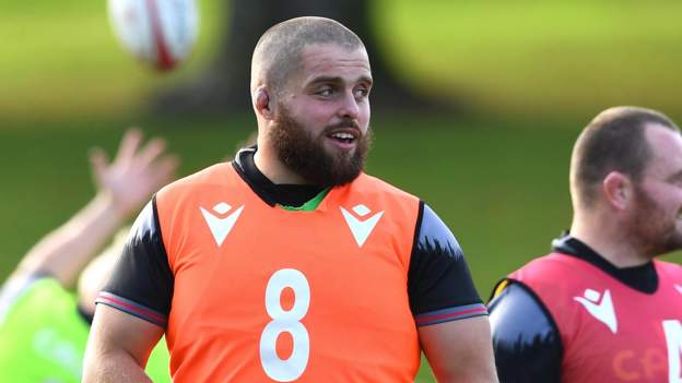 Nicky Smith: Ospreys powerless to stop prop leaving - Toby Booth - BBC ...