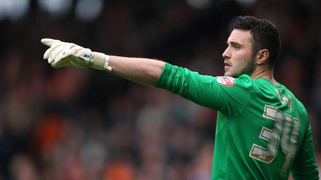 Jake Kean: Colchester United sign Norwich City keeper - BBC Sport
